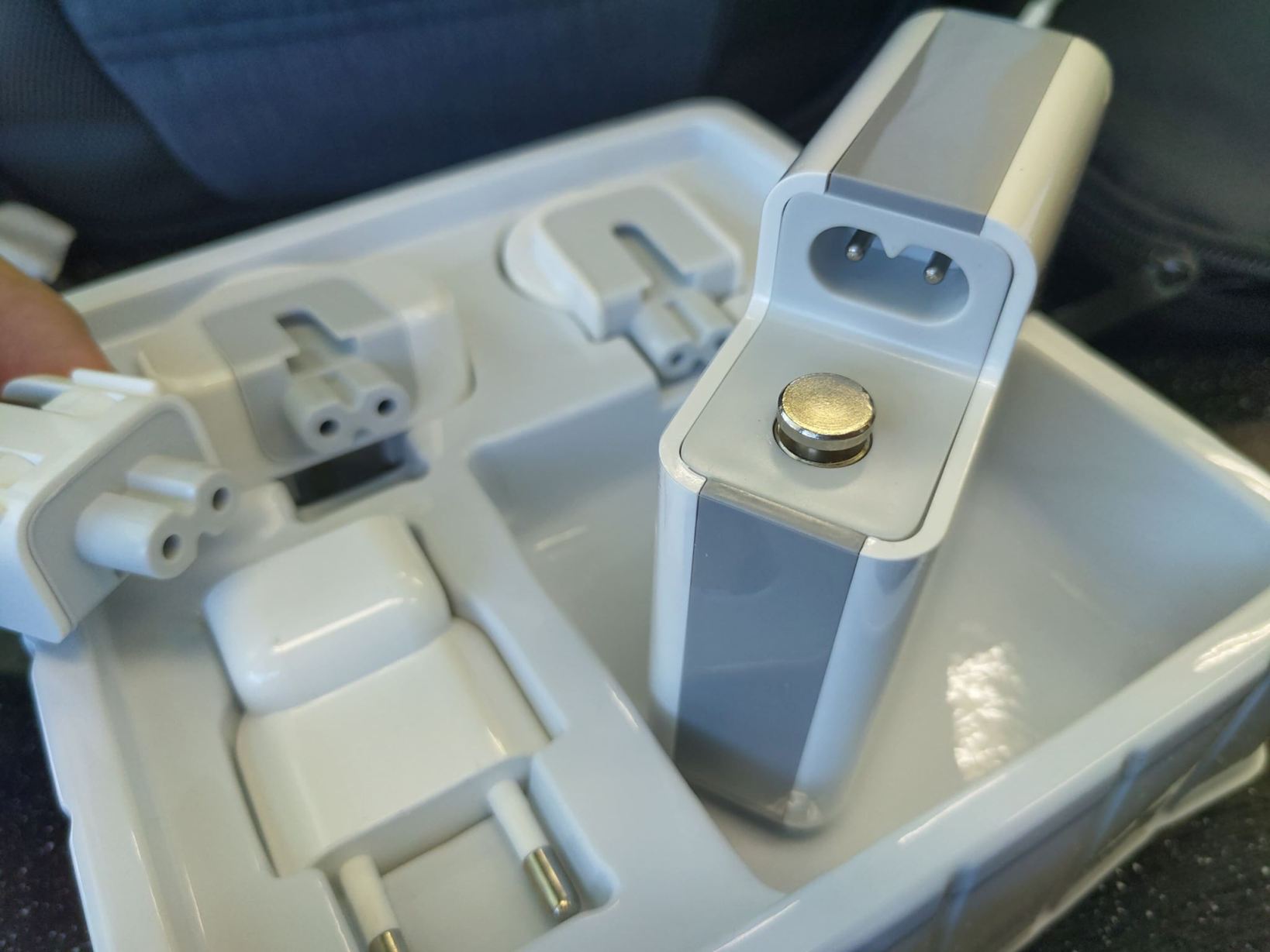 All in one Azuor X2 Station Charger*2代 開箱+簡測 - 硬件周邊 - 電腦領域 HKEPC ...