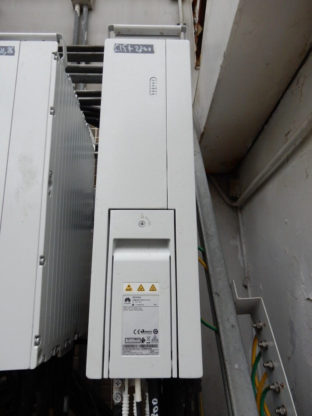 華為RRU5818 - 電訊網絡 - 電腦領域 HKEPC Hardware - 全港 No.1 PC討論區